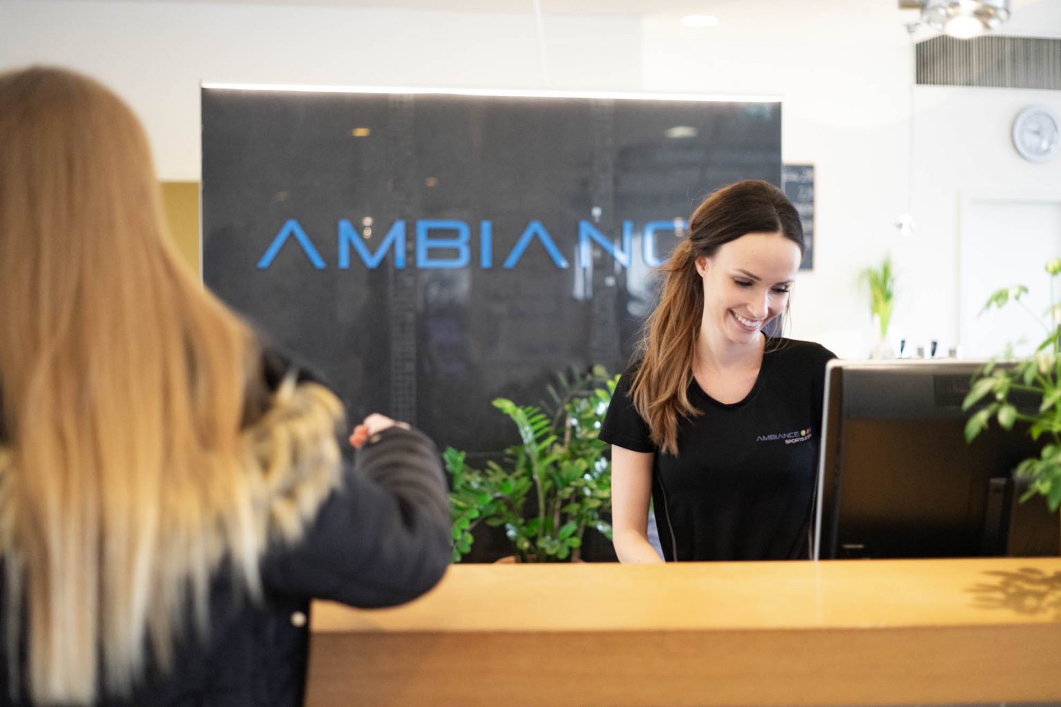 Kontakt - Ambiance Sport